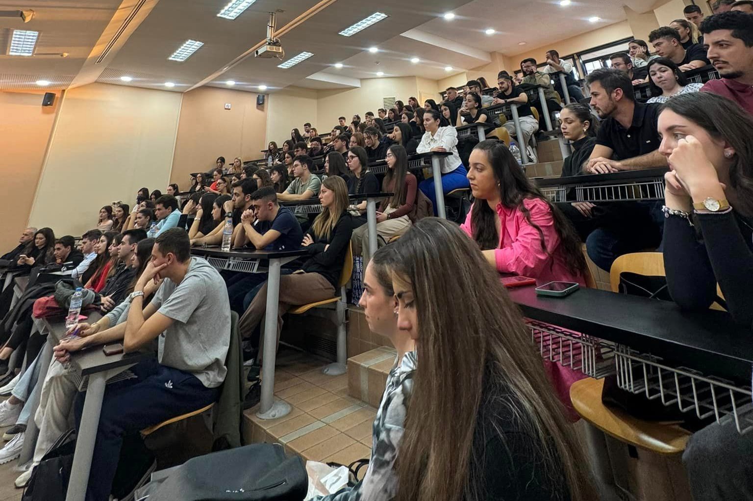 Διαγραφές φοιτητών: Ποιοι φοιτητές χάνουν το πτυχίο στο Πανεπιστήμιο ...