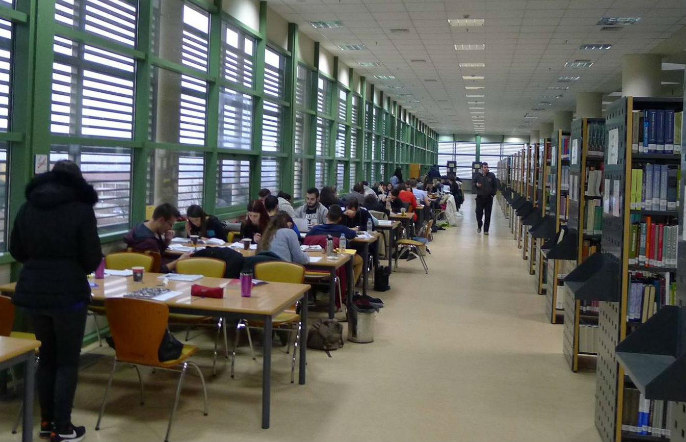 Ανοιχτή και τα Σαββατοκύριακα η βιβλιοθήκη του Πανεπιστημίου Ιωαννίνων ...